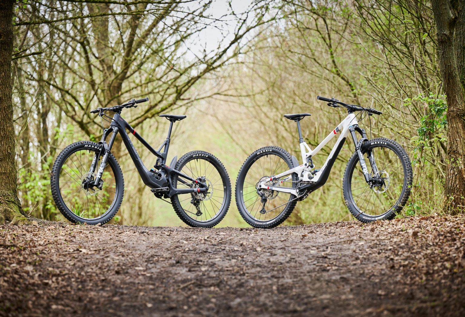 Which is the best wheel size? Mullet Vs 29er enduro bike - MBR