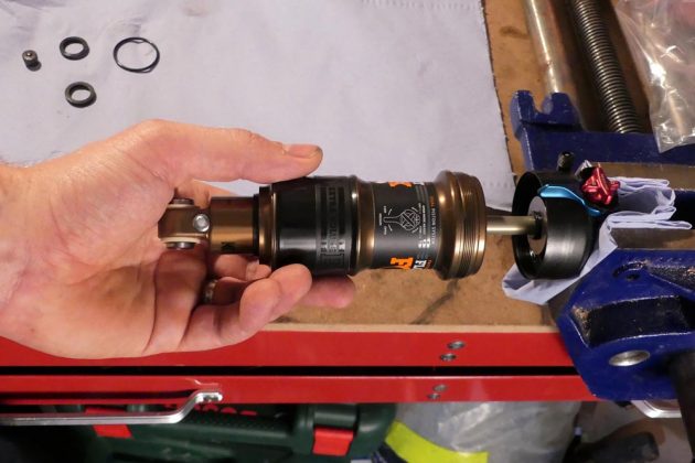 Tune your Fox Float air shock in 30-minutes - MBR