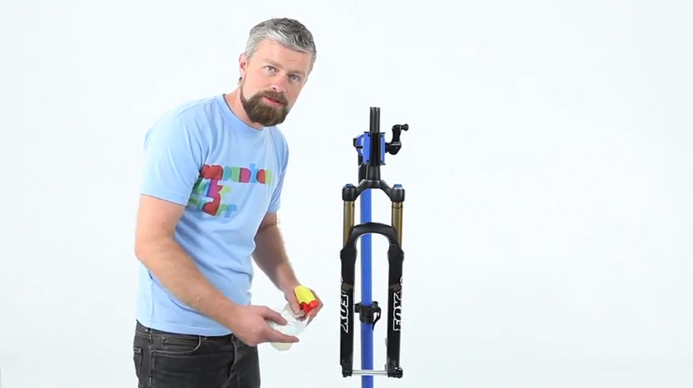 How to service your Fox FIT fork (VIDEO) - MBR