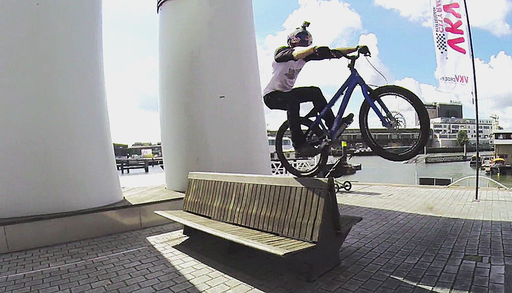 Riding Rotterdam with Danny MacAskill (VIDEO) - MBR