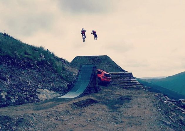 Red Bull Hardline adds a metal motocross ramp to its 45ft jump - MBR