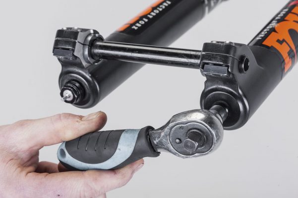 How to service your Fox 36 suspension fork lower legs - MBR