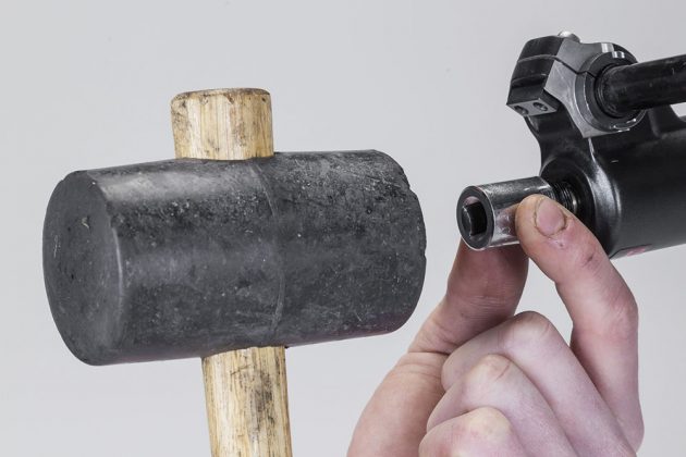 How to service your Fox 36 suspension fork lower legs - MBR