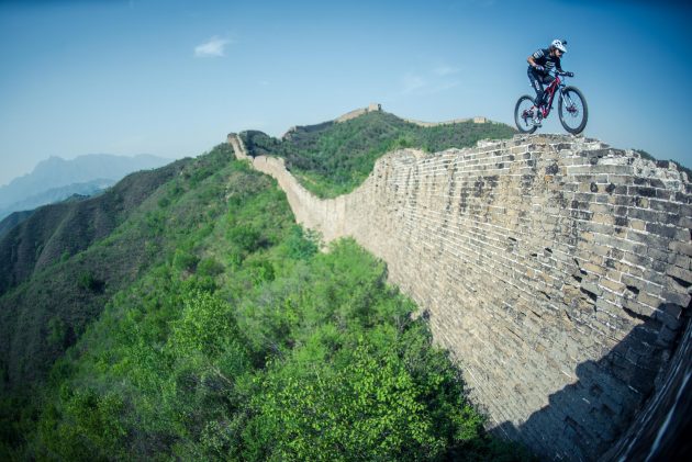 Mountain biking along the Great Wall of China - MBR