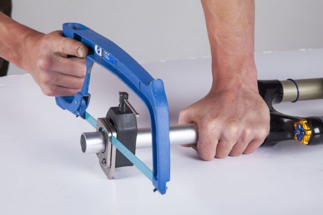 How to fit a suspension fork - MBR