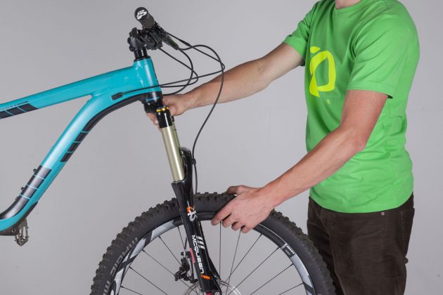 How to fit a suspension fork - MBR