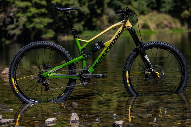 Sam Hill's controversial bike choice for DH World Champs - MBR