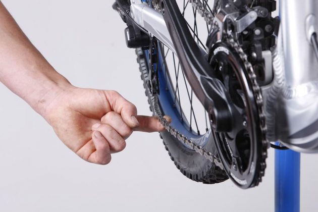 Three simple steps to extend the life of your chain - MBR