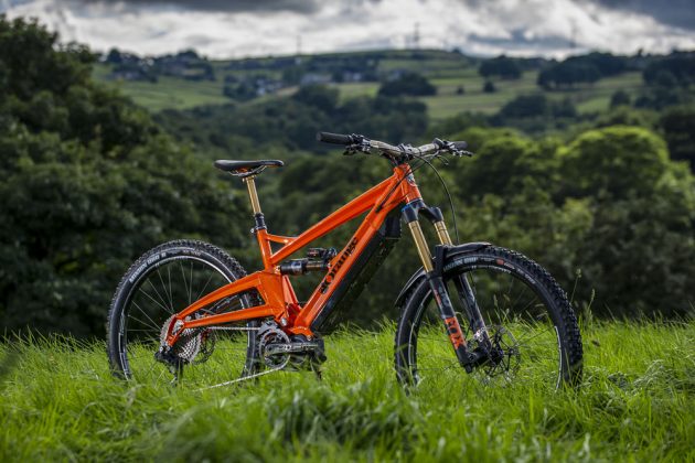 Orange Alpine 6 E Factory first ride - MBR