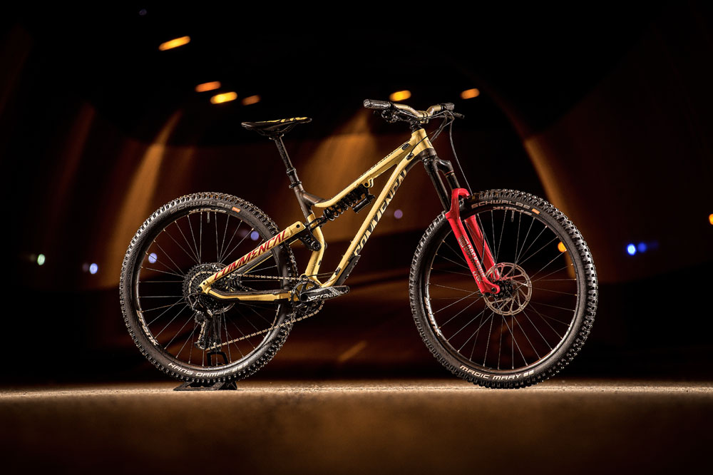 Cécile Ravanel racing on Commençal Meta AM 29 for French EWS - MBR