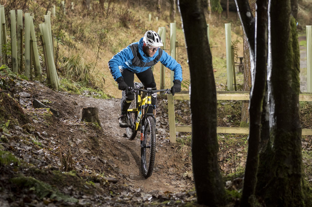 10 secrets to going fast on a mountain bike - MBR