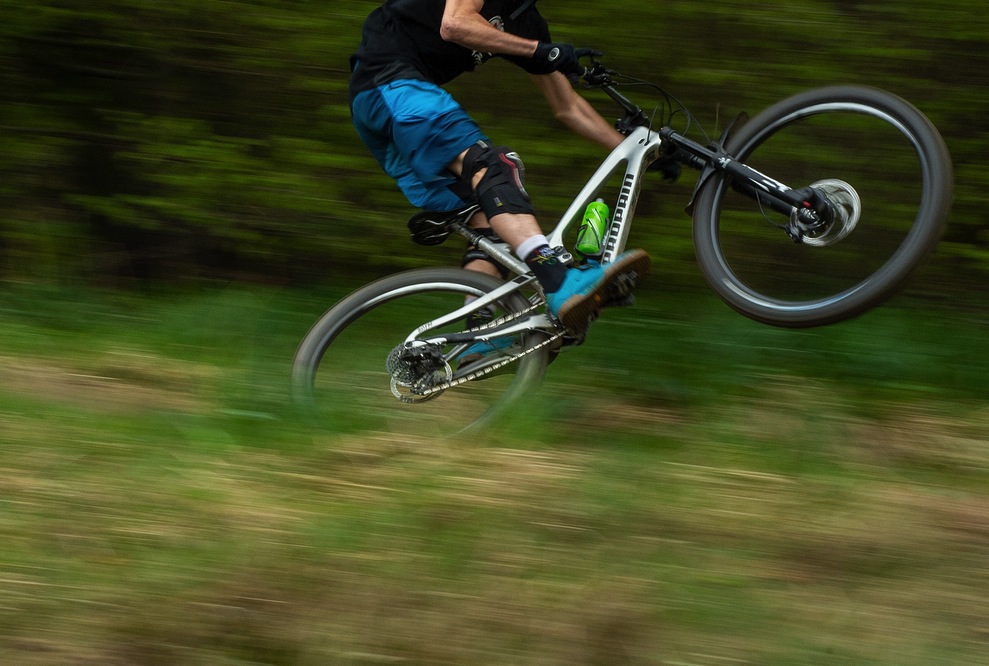 Another World Cup DH racer off to compete in the Enduro World Series - MBR