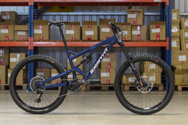 New Identiti Mettle: slacker, steeper, longer - MBR