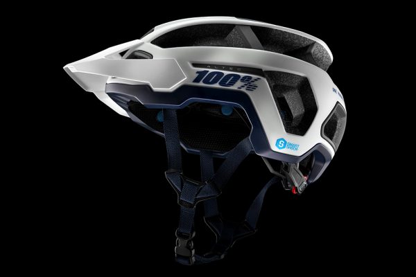 New trail helmet and enduro full-facer from 100% - MBR