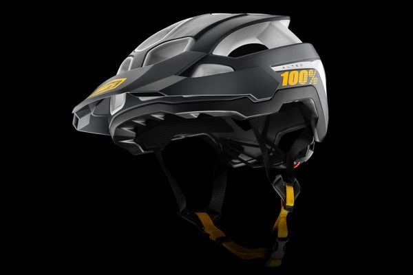 New trail helmet and enduro full-facer from 100% - MBR