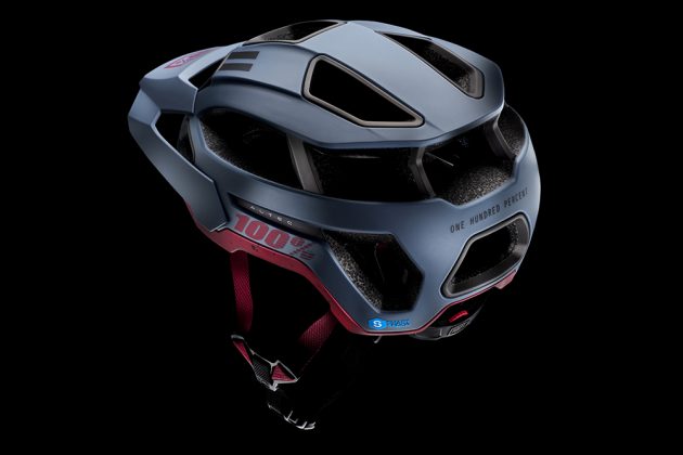 New trail helmet and enduro full-facer from 100% - MBR