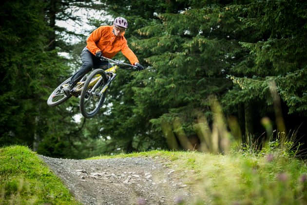 Best down country mountain bikes reviewed and rated by experts - MBR