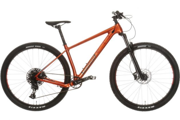 Voodoo Bizango Carbon looks to be a great £1,000 hardtail - MBR