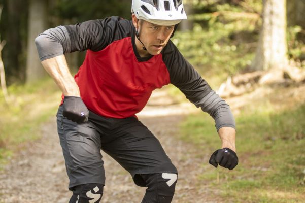 How to get better at cornering a mountain bike - MBR