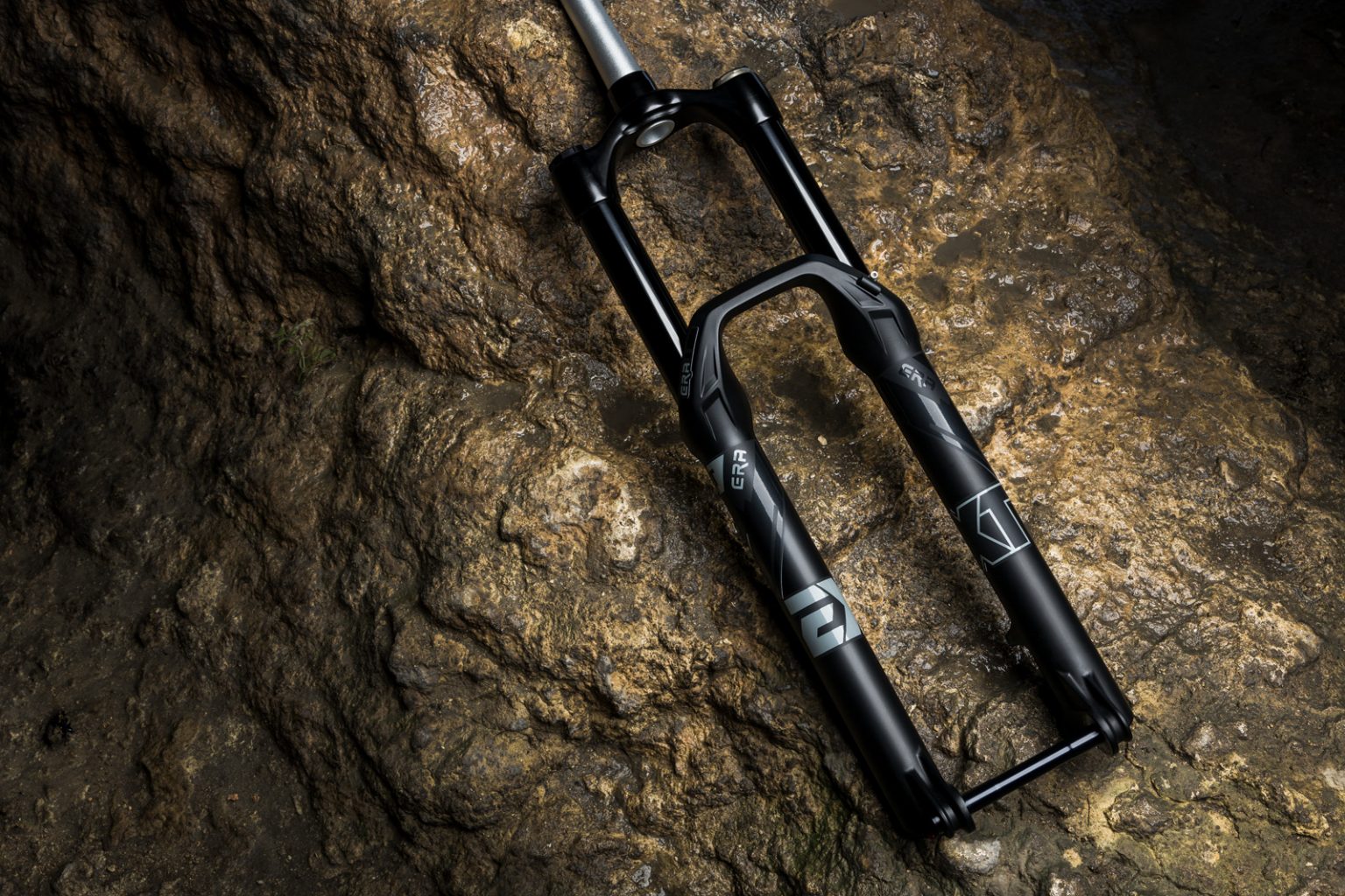 Why the new EXT ERA fork has two positive chambers (and a £1590 price ...
