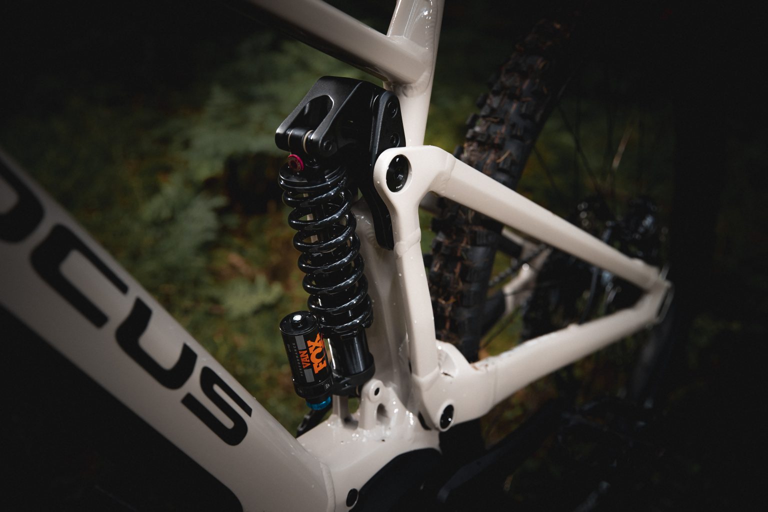 Focus Sam2 6.9: first ride review of 170mm e-enduro bike - MBR