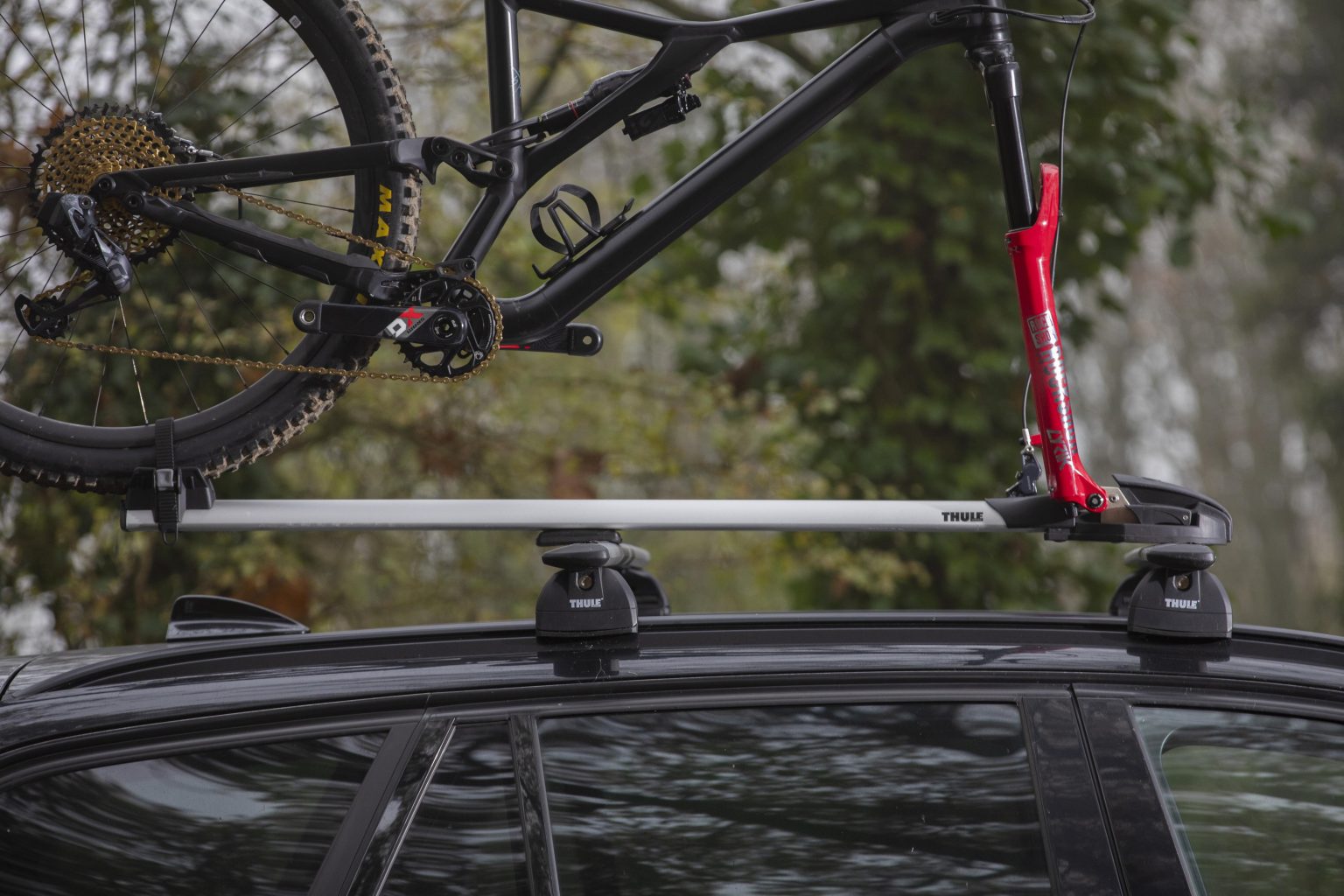 Thule ThruRide 565 roof rack review - MBR