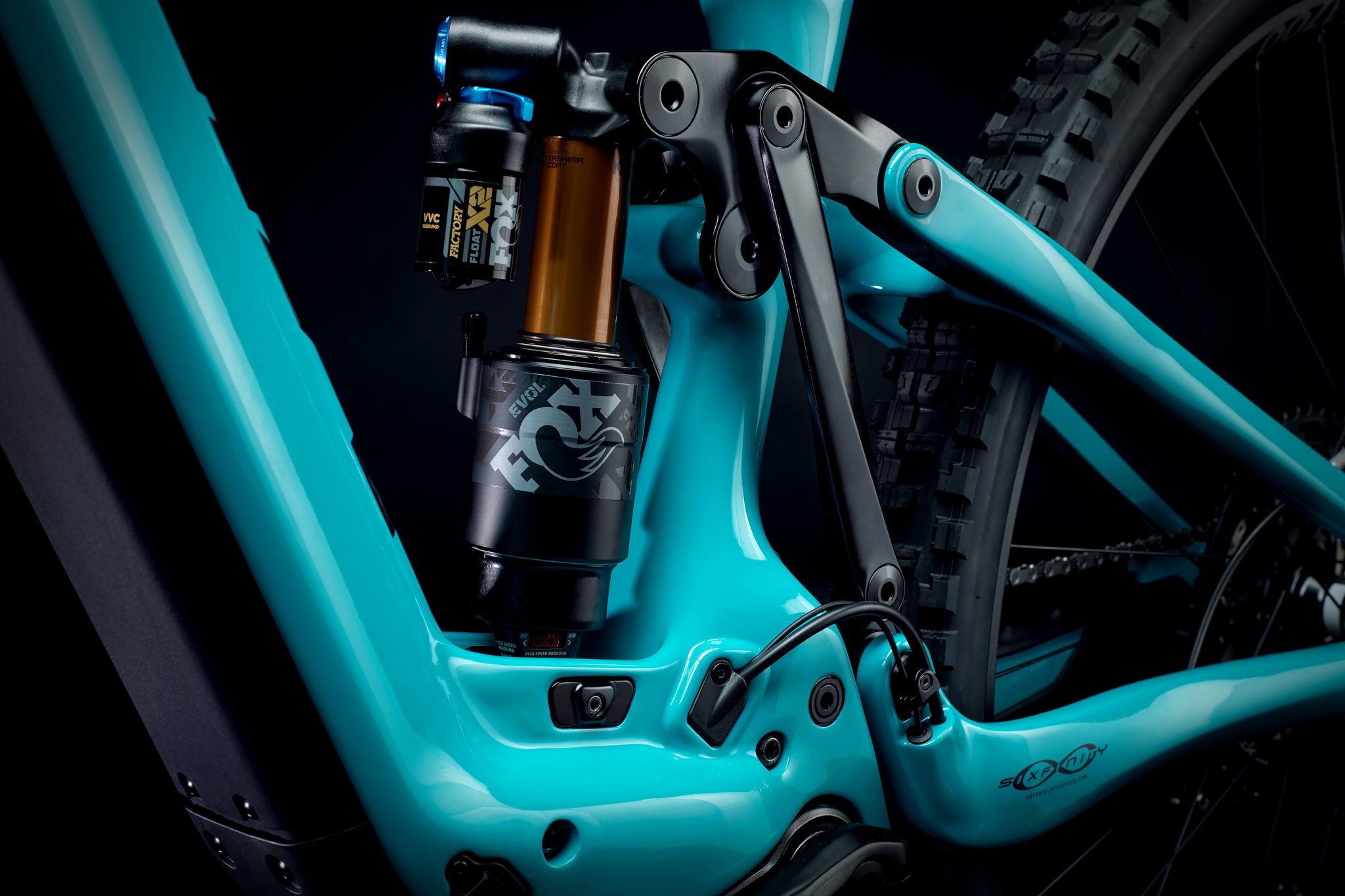 Yeti 160E e-bike features new Sixfinity 6-bar suspension design - MBR
