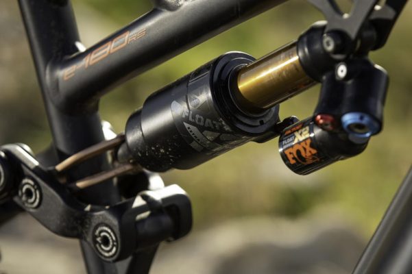 Whyte E-180 RS V3 review: self-shuttling enduro bike? You bet! - MBR