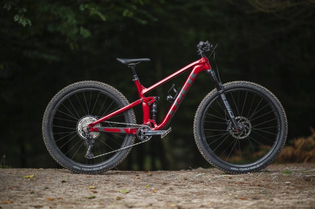 Trek Top Fuel 8 review: brings in-frame storage to aluminium bikes - MBR