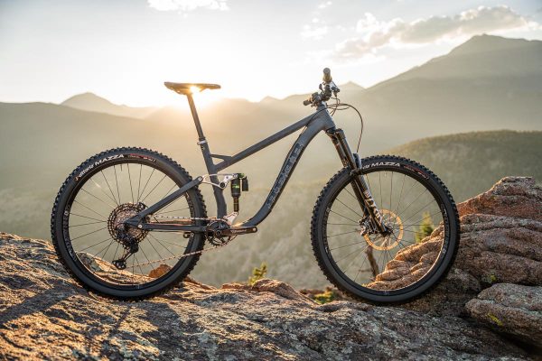 The Reeb Sqweeb has a new rocker link and clever shock swapping ability.