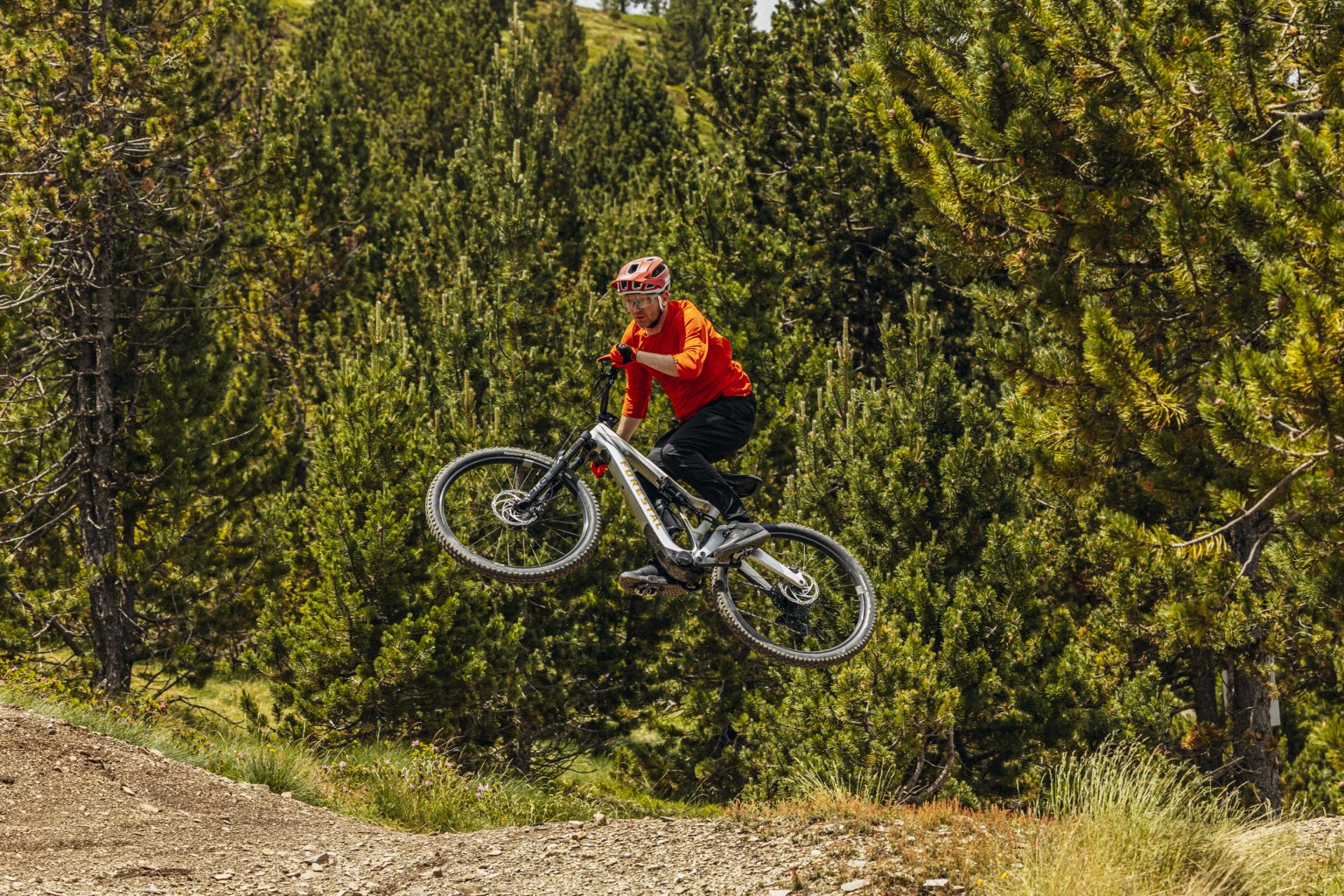 The Forestal Cyon Halo first ride review - MBR