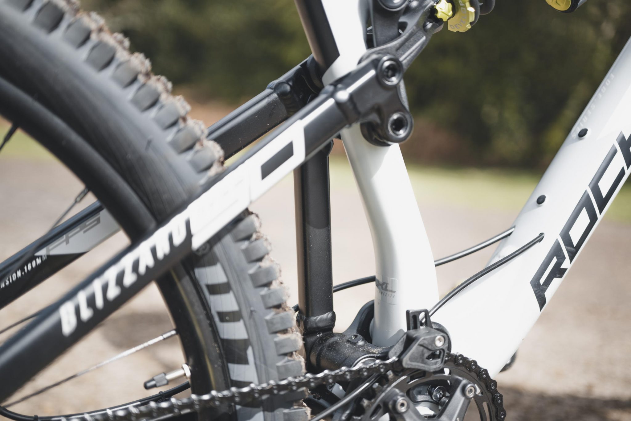 Rock Machine Blizzard 50-297 first ride review - MBR