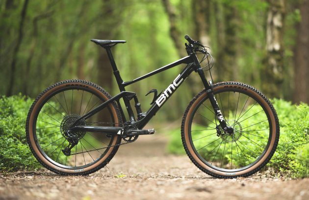 BMC Fourstroke 01 LT One first ride review - MBR