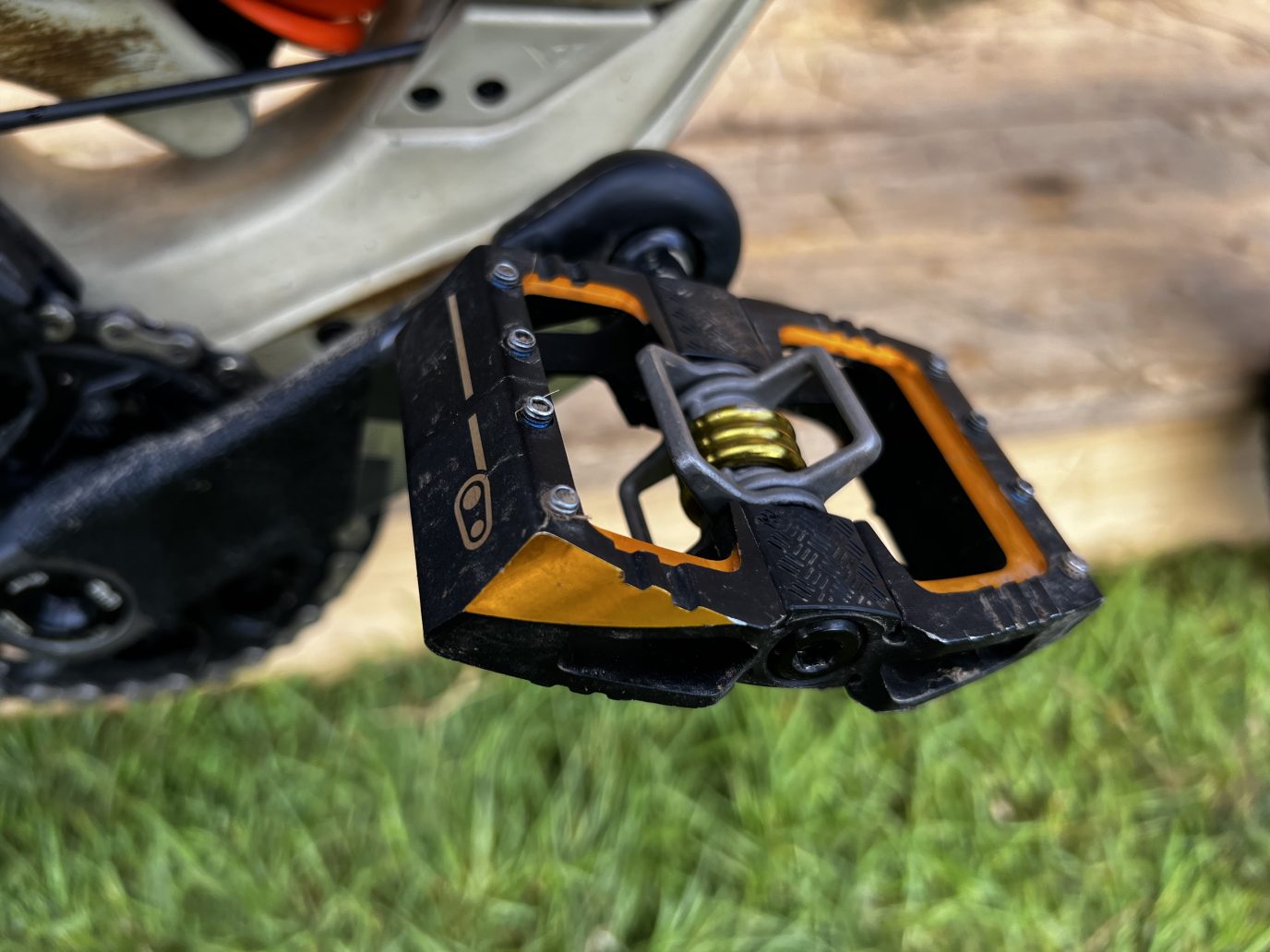 Pro bikes from the Red Bull Hardline 2022 - MBR