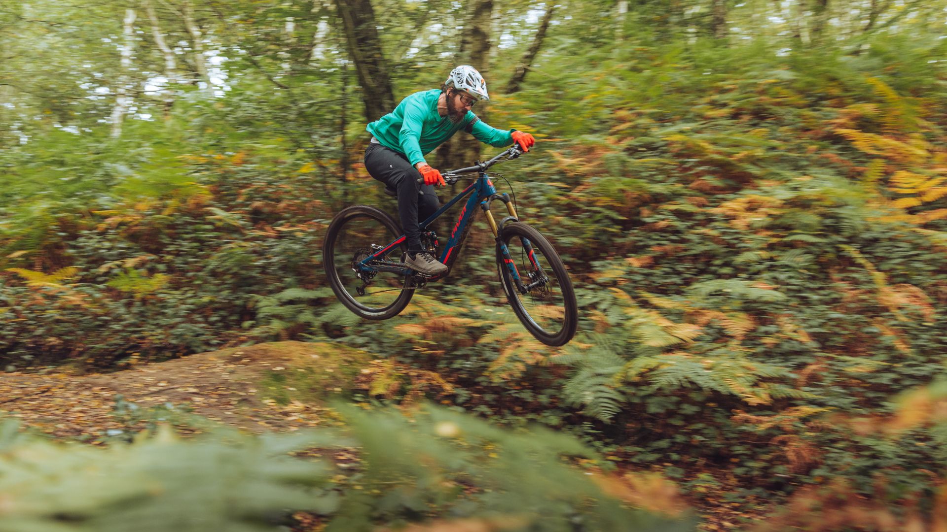 Pivot Shuttle SL 29 Team XTR first ride - MBR