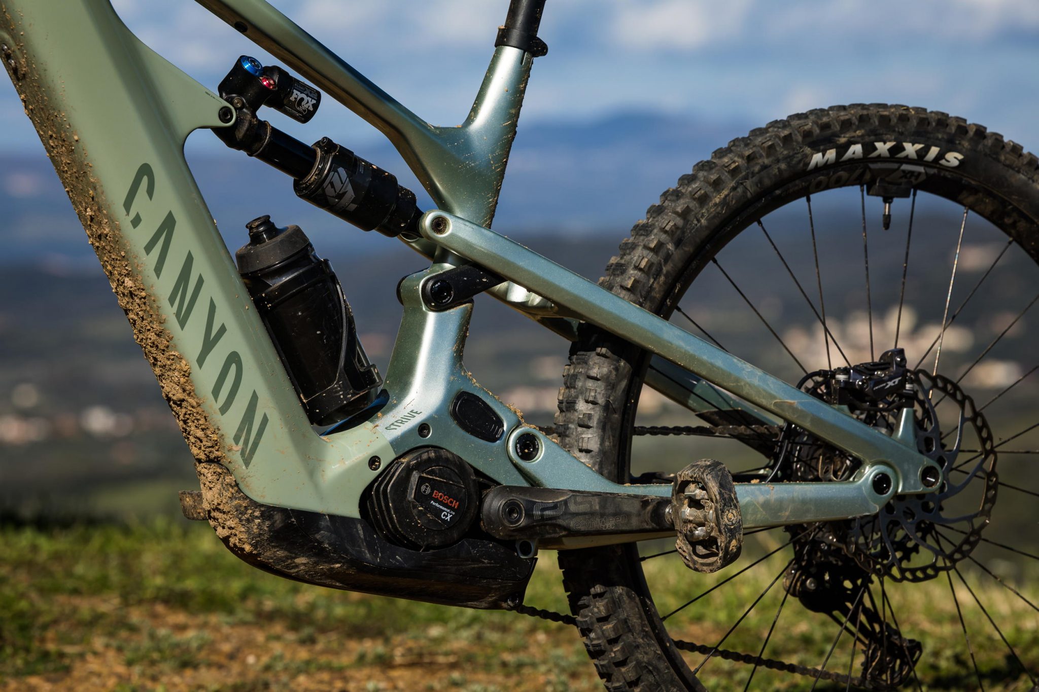 The Canyon Strive:ON CFR is a big-hit e-bike with the precision of a ...