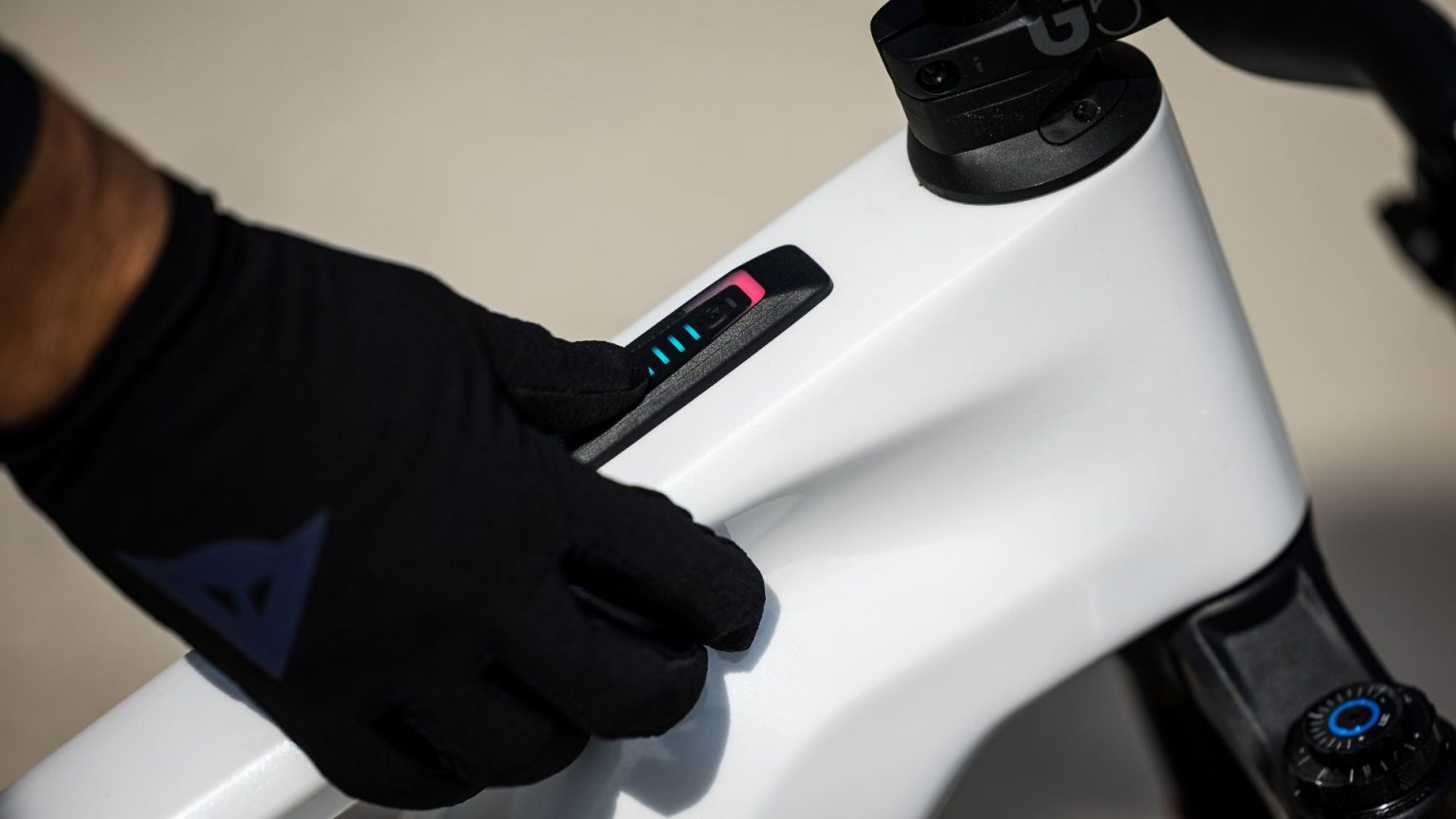 Hey E-Enduro racers! The Canyon Strive has just gone electric with the ...