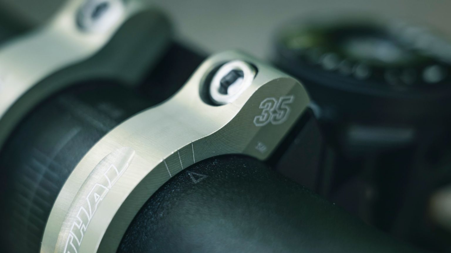 Ultimate guide to handlebar cockpit set-up - MBR