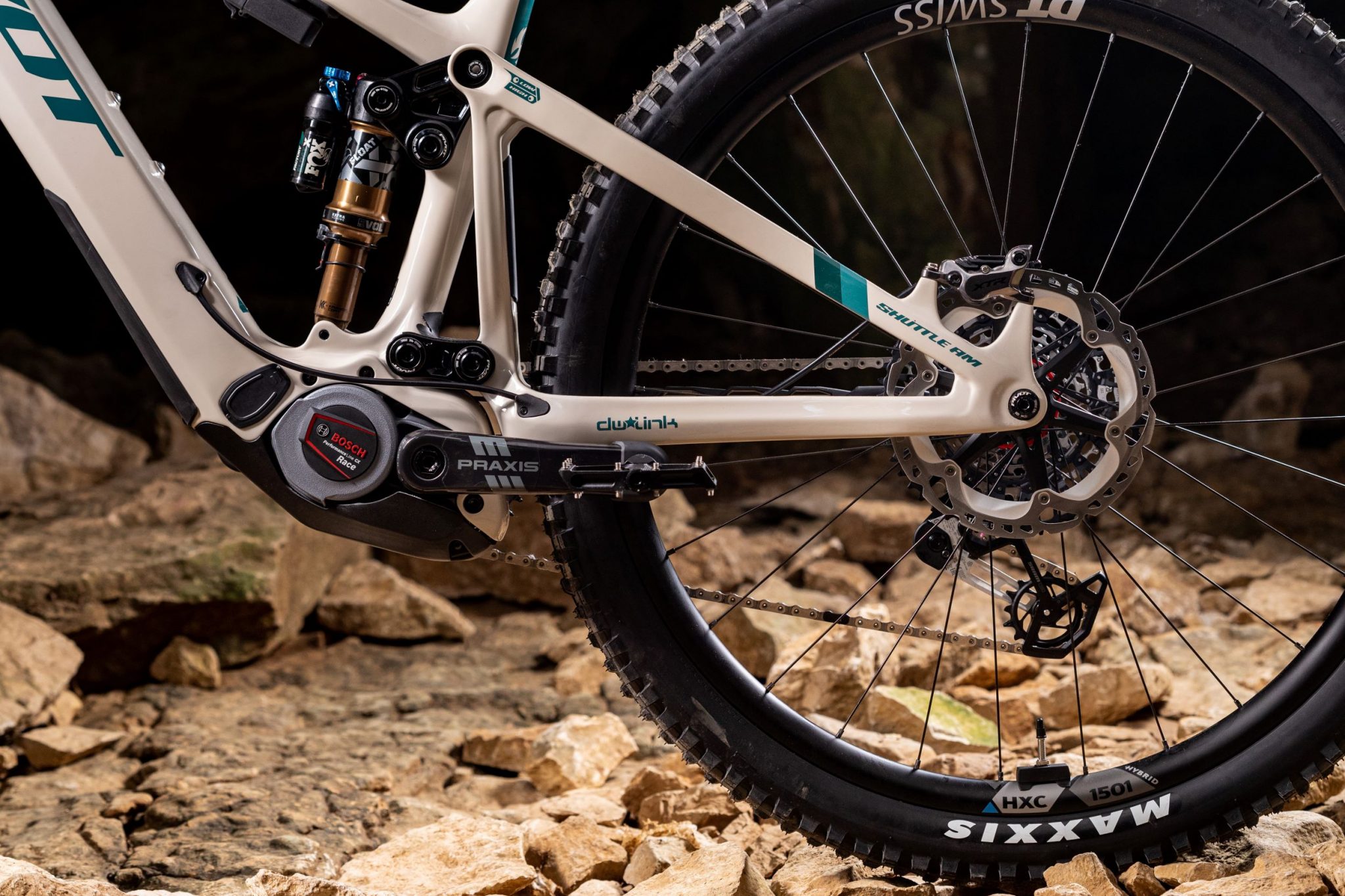 All-new Pivot Shuttle AM - a mid travel, Bosch powered electric ...