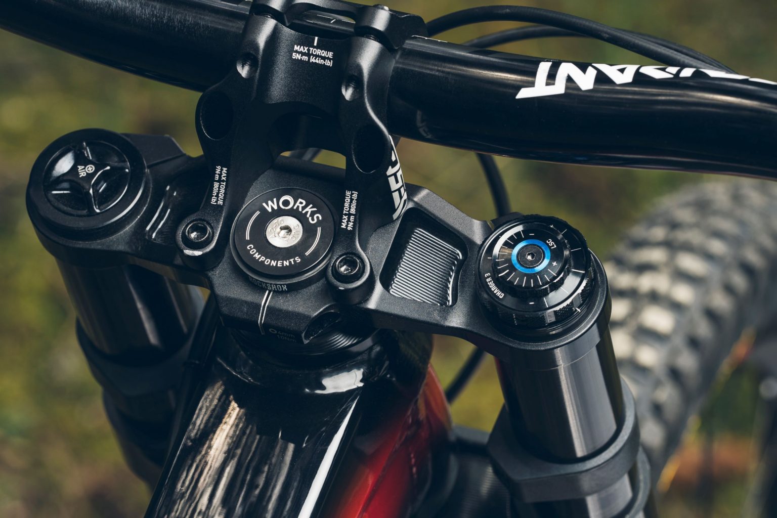 RockShox BoXXer DH fork gets a full overhaul - MBR