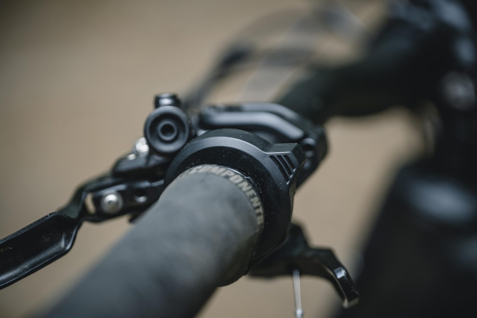 Fazua announces bigger internal battery and sturdier remote, but there ...