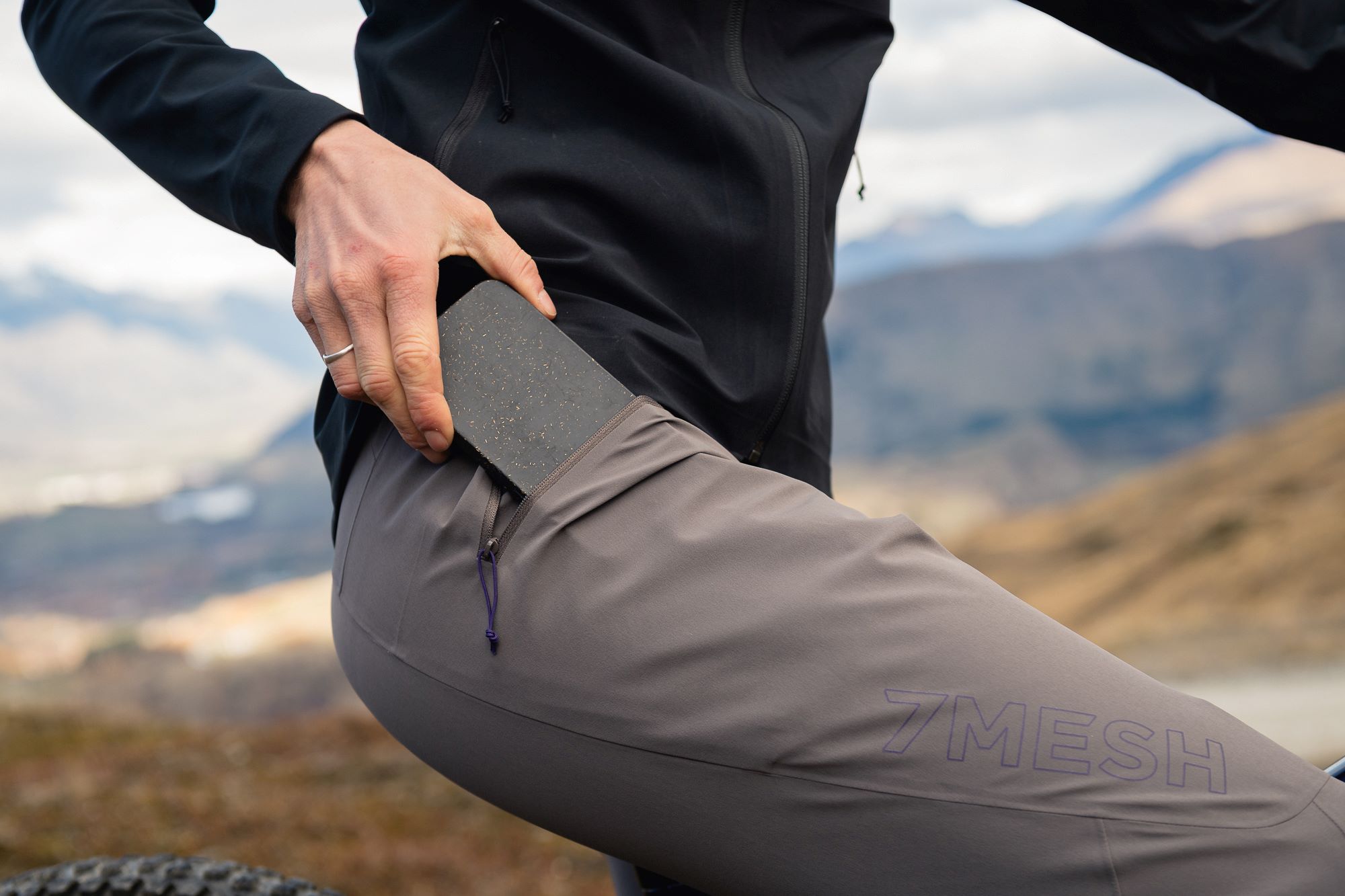 7mesh launches Airmap: next generation air-permeable, water-resistant ...