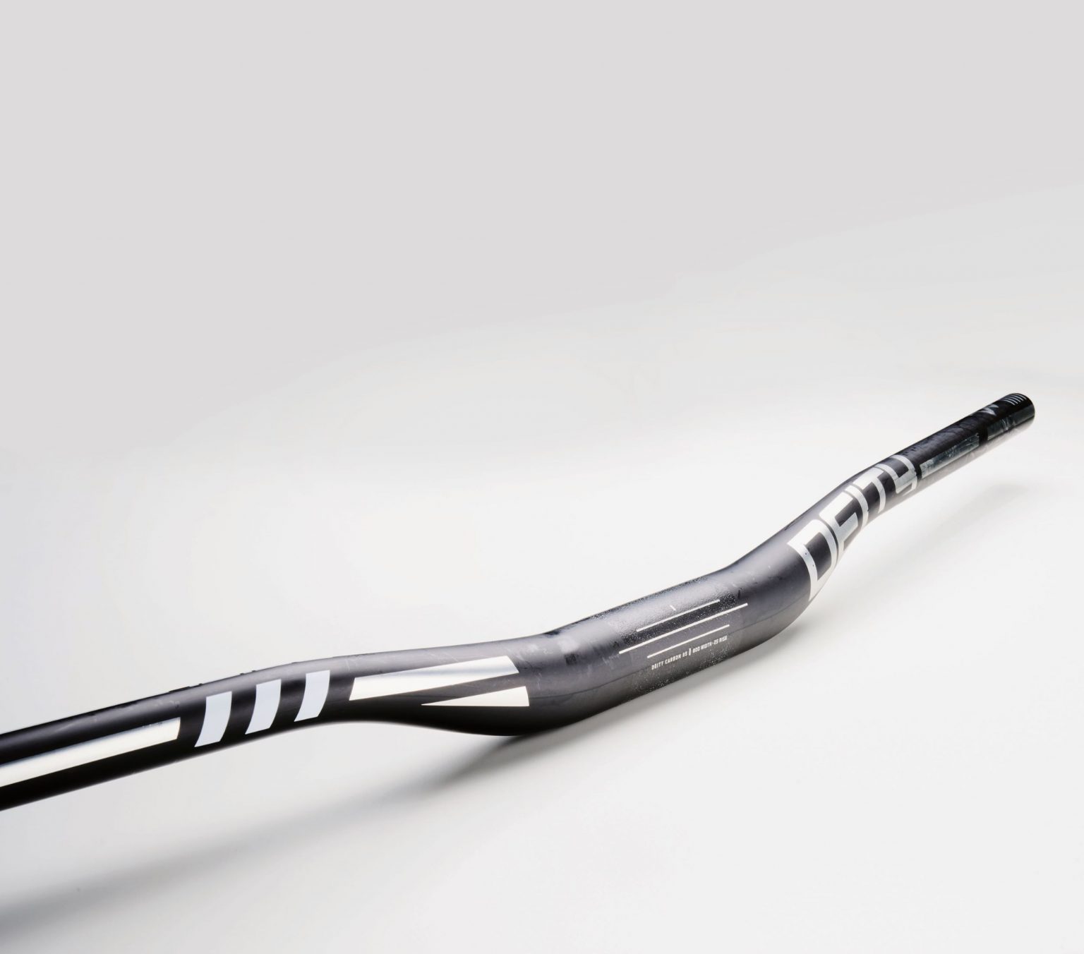 Deity Skywire carbon handlebar review - MBR