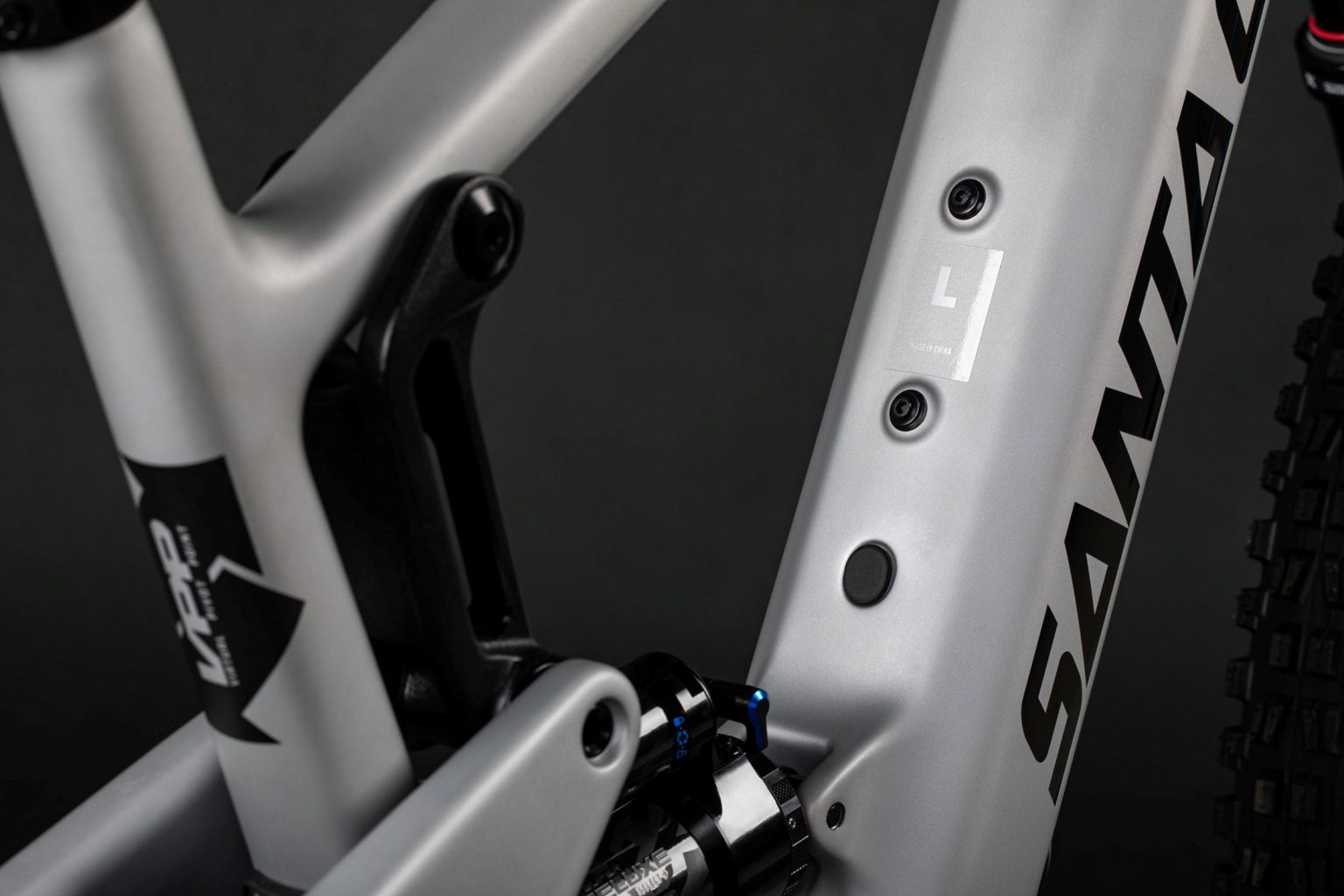 Santa Cruz Heckler SL: a new mid power, mid travel e-bike with mullet ...