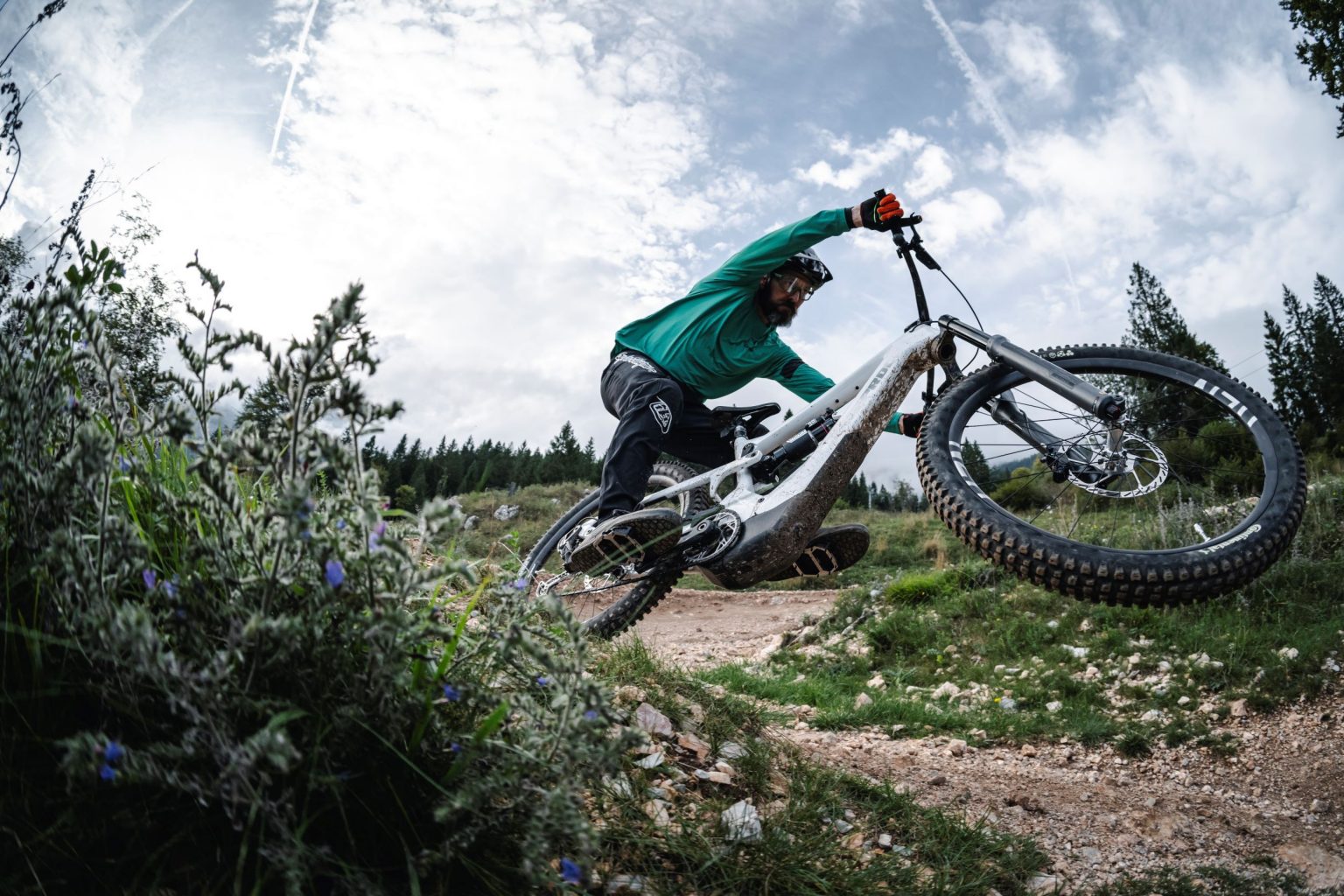 Nukeproof Megawatt Carbon RS 297 e-bike first ride review - MBR