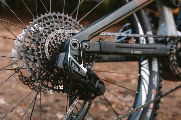 The Whyte E-Lyte 150 Works is a big-battery, full-power e-bike… so how ...