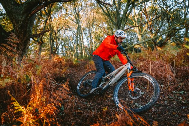 The Whyte E-Lyte 150 Works is a big-battery, full-power e-bike… so how ...