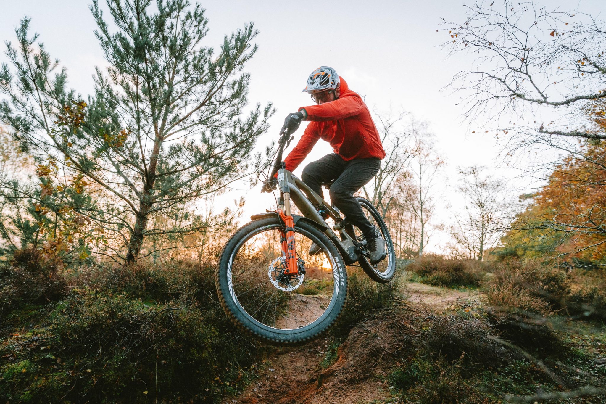 The Whyte E-Lyte 150 Works is a big-battery, full-power e-bike… so how ...