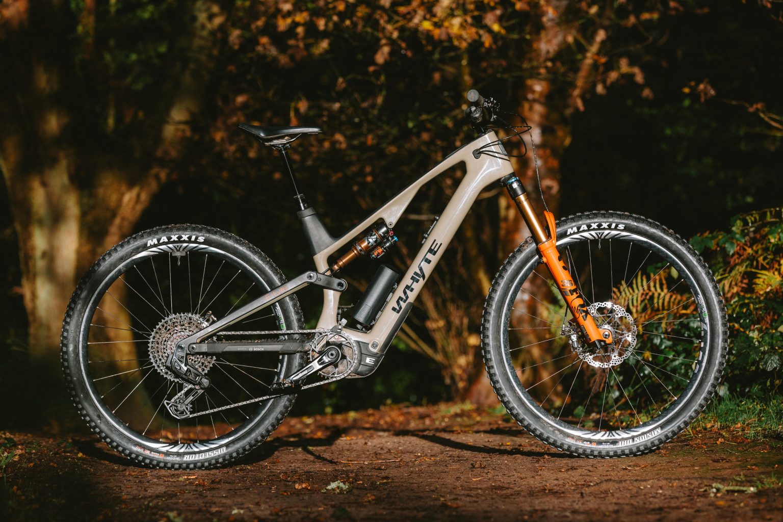 The Whyte E-Lyte 150 Works is a big-battery, full-power e-bike… so how ...