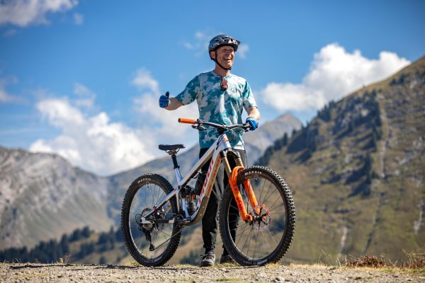I tested the Pivot Firebird Pro for 12-months and loved it so much I ...